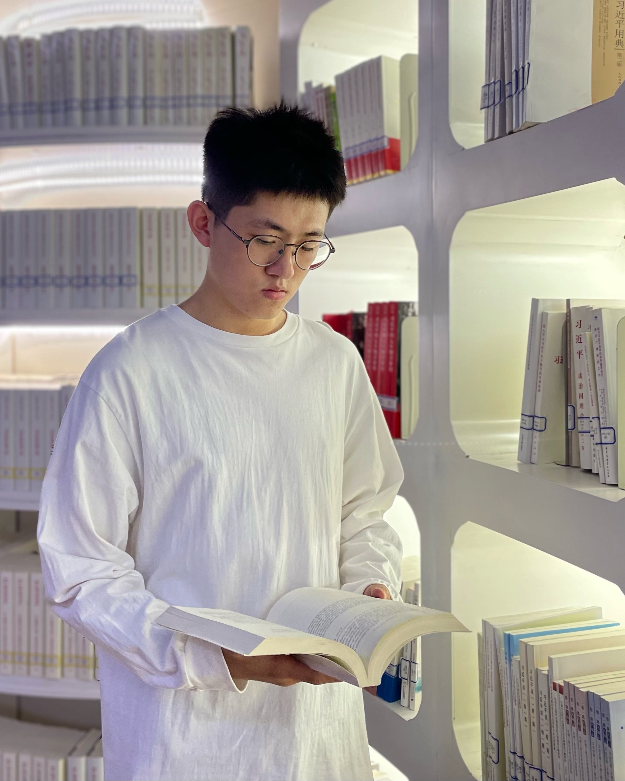 About Me - Xiaozhi Liu About Me - Xiaozhi Liu